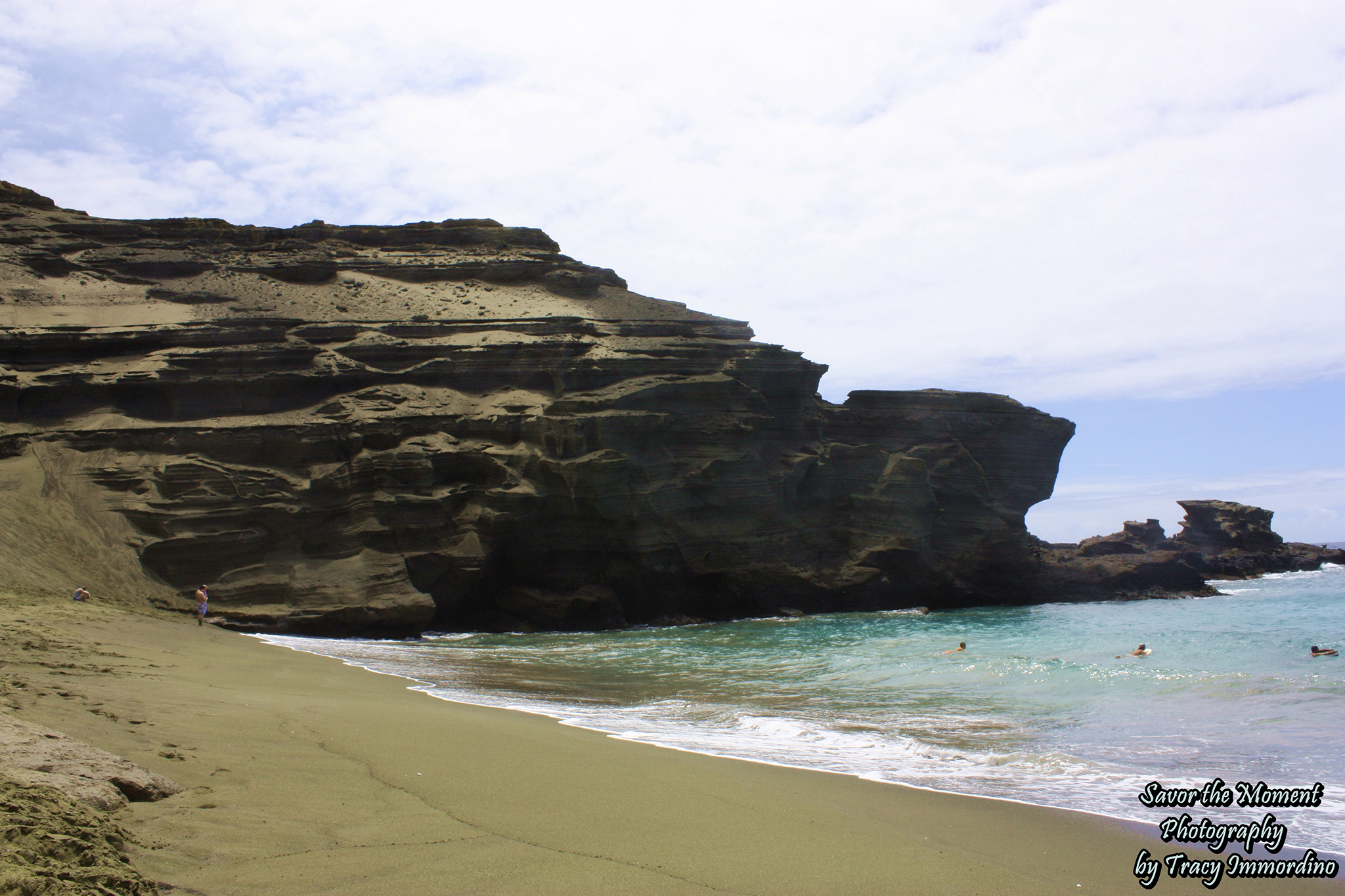 Mahana Bay (Green Sand Beach) - Savor the Moment Photography