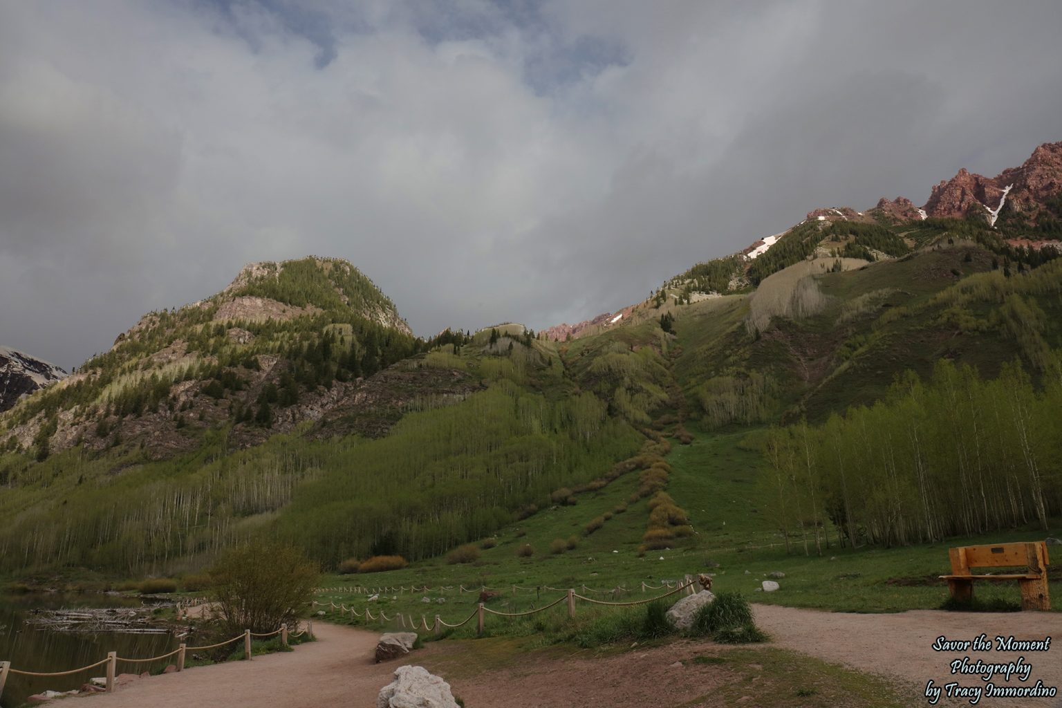 Visiting Maroon Bells in Aspen, Colorado - Savor the Moment Photography